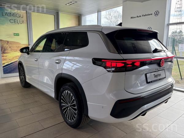 Balts Volkswagen Tayron 2026 Valmiera, ar dzinēja tilpumu 1.50 L un nobraukumu 7 tūkst. km par 42851 €, foto 4 vietnē AUTOMOTO.COM.LV