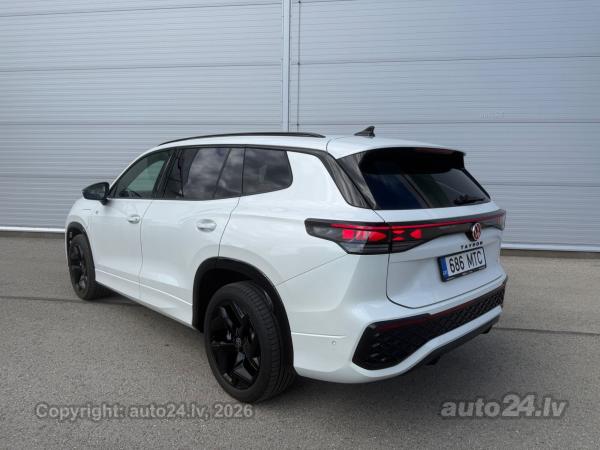 Balts Volkswagen Tayron 2025 Tallina, ar dzinēja tilpumu 1.50 L un nobraukumu 11 tūkst. km par 52900 €, foto 3 vietnē AUTOMOTO.COM.LV