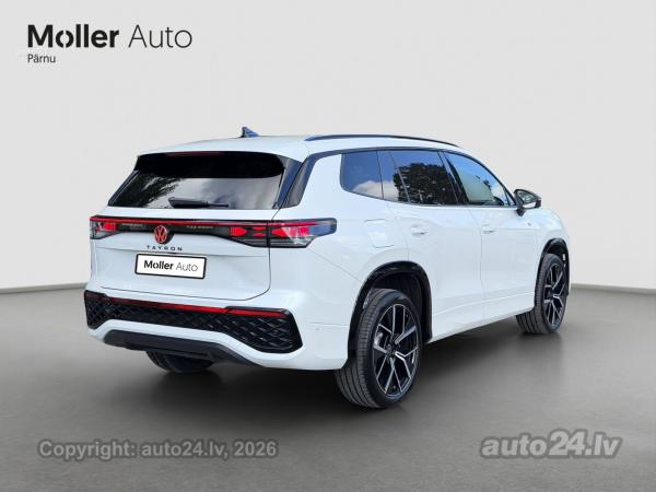 Volkswagen Tayron 2025 in Parnu on AUTOMOTO.COM.LV White Volkswagen Tayron 2025 in Parnu, with an engine capacity of 1.50 L and mileage of 11 thousand km for 52900 €, photo 3 on AUTOMOTO.COM.LV