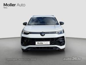 Balts Volkswagen Tayron 2025 Pērnava, ar dzinēja tilpumu 1.50 L un nobraukumu 11 tūkst. km par 52900 €, foto 4 vietnē AUTOMOTO.COM.LV