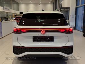 Balts Volkswagen Tayron 2026 Pērnava, ar dzinēja tilpumu 1.50 L un nobraukumu 1 tūkst. km par 46837 €, foto 5 vietnē AUTOMOTO.COM.LV