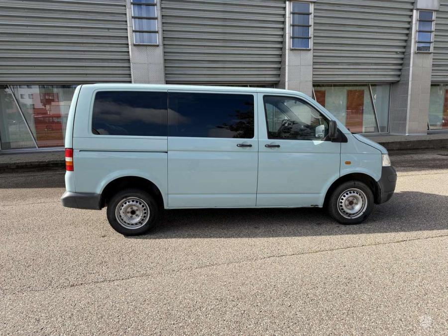 Blue Volkswagen Teramont 2003 in Vilnius, with an engine capacity of 1.90 L and mileage of 314 thousand km for 4400 €, photo 7 on AUTOMOTO.COM.LV
