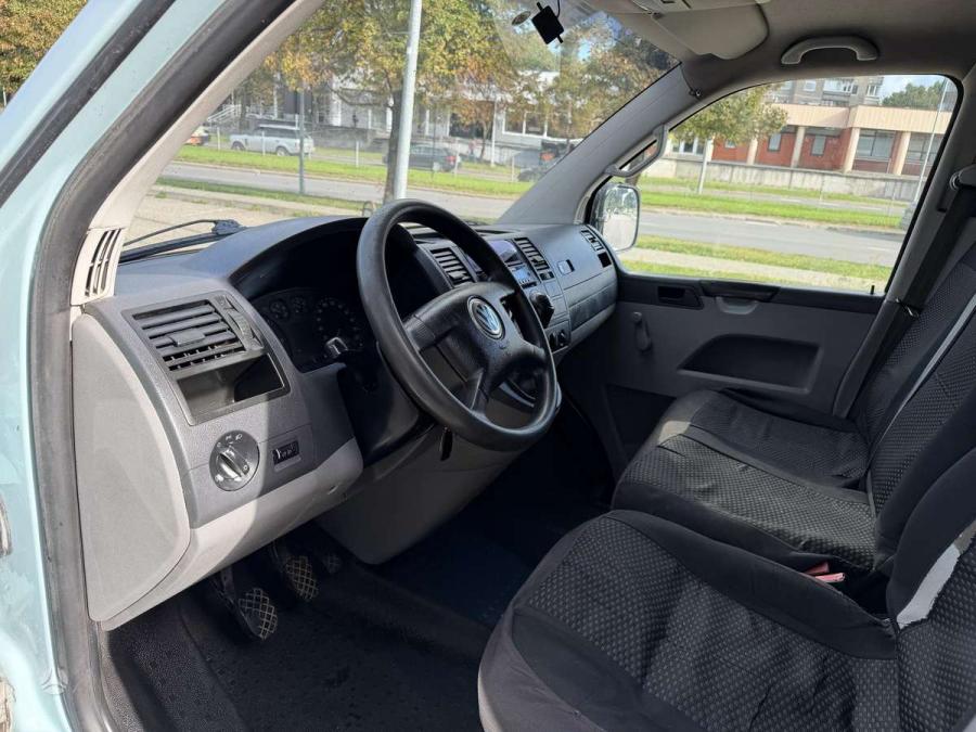 Blue Volkswagen Teramont 2003 in Vilnius, with an engine capacity of 1.90 L and mileage of 314 thousand km for 4400 €, photo 17 on AUTOMOTO.COM.LV