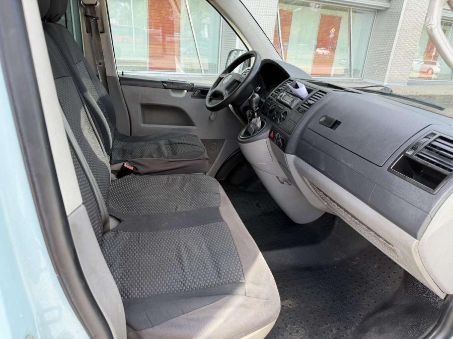 Blue Volkswagen Teramont 2003 in Vilnius, with an engine capacity of 1.90 L and mileage of 314 thousand km for 4400 €, photo 19 on AUTOMOTO.COM.LV