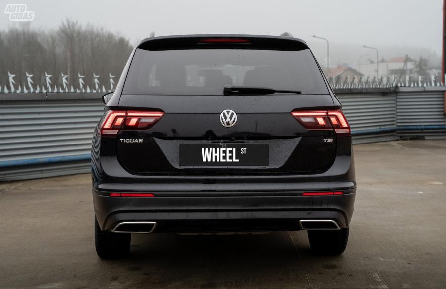 Melns Volkswagen Tiguan Allspace 2018 Viļņa, ar dzinēja tilpumu 2.00 L un nobraukumu 117 tūkst. km par 14450 €, foto 6 vietnē AUTOMOTO.COM.LV