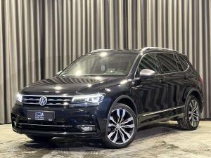 Black Volkswagen Tiguan Allspace 2018 in Marijampole, with an engine capacity of 1.97 L and mileage of 265 thousand km for 17950 €, photo 2 on AUTOMOTO.COM.LV