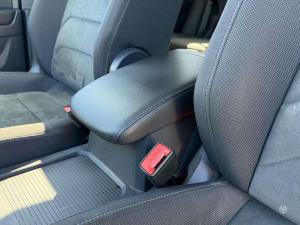 Black Volkswagen Tiguan Allspace 2018 in Kaunas, with an engine capacity of 2.00 L and mileage of 281 thousand km for 15750 €, photo 21 on AUTOMOTO.COM.LV