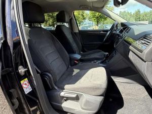 Black Volkswagen Tiguan Allspace 2018 in Kaunas, with an engine capacity of 2.00 L and mileage of 281 thousand km for 15750 €, photo 37 on AUTOMOTO.COM.LV