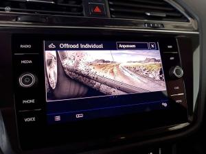 Black Volkswagen Tiguan Allspace 2018 in Utena, with an engine capacity of 1.97 L and mileage of 315 thousand km for 17950 €, photo 3 on AUTOMOTO.COM.LV