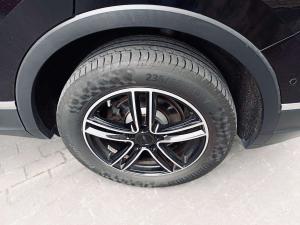 Black Volkswagen Tiguan Allspace 2018 in Utena, with an engine capacity of 1.97 L and mileage of 315 thousand km for 17950 €, photo 23 on AUTOMOTO.COM.LV