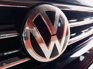 Black Volkswagen Tiguan Allspace 2018 in Utena, with an engine capacity of 1.97 L and mileage of 315 thousand km for 17950 €, photo 25 on AUTOMOTO.COM.LV