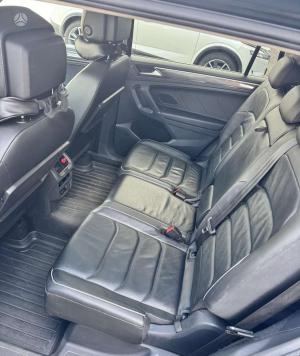 Черный Фольксваген Tiguan Allspace 2018 в Науйойи-Акмяне, объемом двигателя 1.97 л и пробегом 317 тыс. км за 16000 €, фото 8 на AUTOMOTO.COM.LV