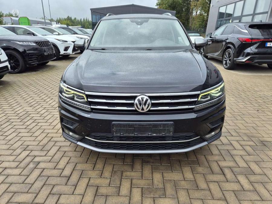 Черный Фольксваген Tiguan Allspace 2018 в Вильнюс, объемом двигателя 1.97 л и пробегом 369 тыс. км за 11500 €, фото 3 на AUTOMOTO.COM.LV