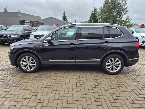 Фольксваген Tiguan Allspace 2018 в Вильнюс на AUTOMOTO.COM.LV Черный Фольксваген Tiguan Allspace 2018 в Вильнюс, объемом двигателя 1.97 л и пробегом 369 тыс. км за 11500 €, фото 6 на AUTOMOTO.COM.LV