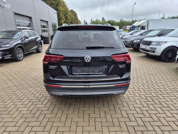 Фольксваген Tiguan Allspace 2018 в Вильнюс на AUTOMOTO.COM.LV Черный Фольксваген Tiguan Allspace 2018 в Вильнюс, объемом двигателя 1.97 л и пробегом 369 тыс. км за 11500 €, фото 7 на AUTOMOTO.COM.LV