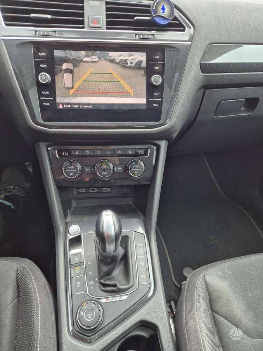 Черный Фольксваген Tiguan Allspace 2018 в Вильнюс, объемом двигателя 1.97 л и пробегом 369 тыс. км за 11500 €, фото 20 на AUTOMOTO.COM.LV