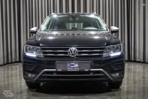 Black Volkswagen Tiguan Allspace 2019 in Marijampole, with an engine capacity of 2.00 L and mileage of 200 thousand km for 16450 €, photo 4 on AUTOMOTO.COM.LV