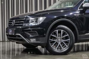 Black Volkswagen Tiguan Allspace 2019 in Marijampole, with an engine capacity of 2.00 L and mileage of 200 thousand km for 16450 €, photo 6 on AUTOMOTO.COM.LV