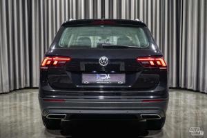 Black Volkswagen Tiguan Allspace 2019 in Marijampole, with an engine capacity of 2.00 L and mileage of 200 thousand km for 16450 €, photo 10 on AUTOMOTO.COM.LV
