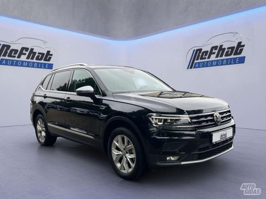 Black Volkswagen Tiguan Allspace 2019 in Kaunas, with an engine capacity of 2.00 L and mileage of 74 thousand km for 29507 €, photo 3 on AUTOMOTO.COM.LV