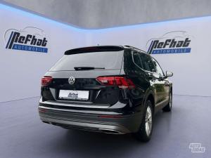 Black Volkswagen Tiguan Allspace 2019 in Kaunas, with an engine capacity of 2.00 L and mileage of 74 thousand km for 29507 €, photo 6 on AUTOMOTO.COM.LV