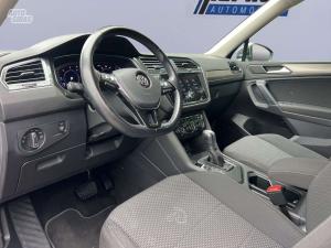 Black Volkswagen Tiguan Allspace 2019 in Kaunas, with an engine capacity of 2.00 L and mileage of 74 thousand km for 29507 €, photo 15 on AUTOMOTO.COM.LV