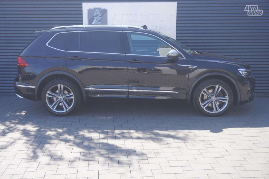 Melns Volkswagen Tiguan Allspace 2019 Kauņa, ar dzinēja tilpumu 2.00 L un nobraukumu 95 tūkst. km par 32690 €, foto 5 vietnē AUTOMOTO.COM.LV