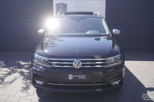 Melns Volkswagen Tiguan Allspace 2019 Kauņa, ar dzinēja tilpumu 2.00 L un nobraukumu 95 tūkst. km par 32690 €, foto 7 vietnē AUTOMOTO.COM.LV