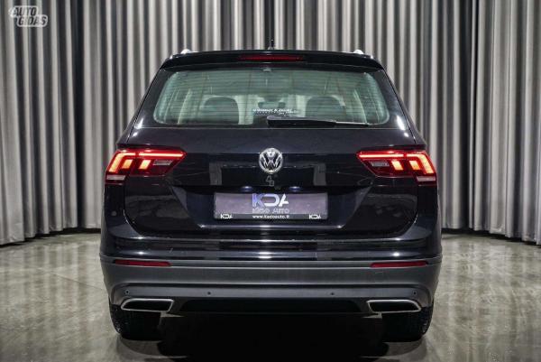 Black Volkswagen Tiguan Allspace 2019 in Marijampole, with an engine capacity of 2.00 L and mileage of 200 thousand km for 16250 €, photo 10 on AUTOMOTO.COM.LV