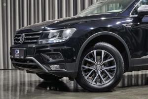 Черный Фольксваген Tiguan Allspace 2019 в Мариямполе, объемом двигателя 2.00 л и пробегом 200 тыс. км за 15950 €, фото 15 на AUTOMOTO.COM.LV