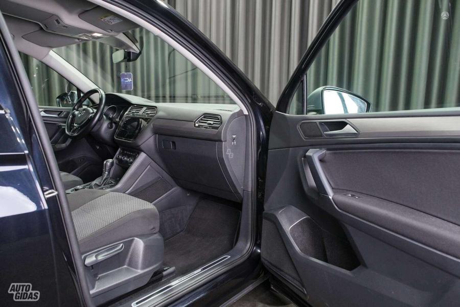 Черный Фольксваген Tiguan Allspace 2019 в Мариямполе, объемом двигателя 2.00 л и пробегом 200 тыс. км за 15950 €, фото 35 на AUTOMOTO.COM.LV