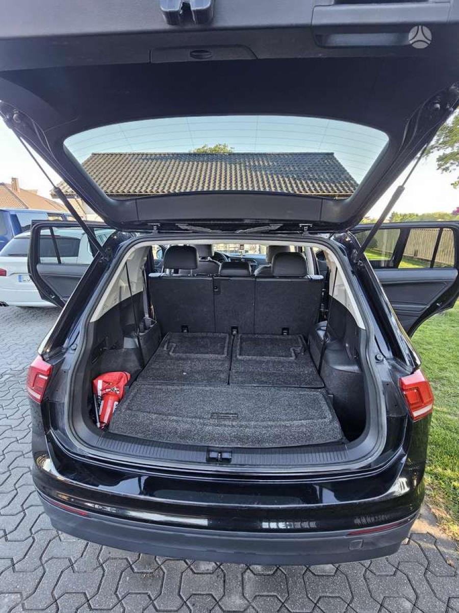 Черный Фольксваген Tiguan Allspace 2019 в Шилуте, объемом двигателя 1.98 л и пробегом 124 тыс. км за 16000 €, фото 15 на AUTOMOTO.COM.LV