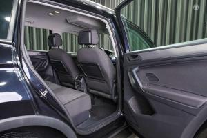 Melns Volkswagen Tiguan Allspace 2019 Marijampole, ar dzinēja tilpumu 1.97 L un nobraukumu 200 tūkst. km par 14950 €, foto 47 vietnē AUTOMOTO.COM.LV