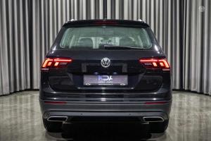 Melns Volkswagen Tiguan Allspace 2019 Marijampole, ar dzinēja tilpumu 1.97 L un nobraukumu 200 tūkst. km par 14950 €, foto 9 vietnē AUTOMOTO.COM.LV