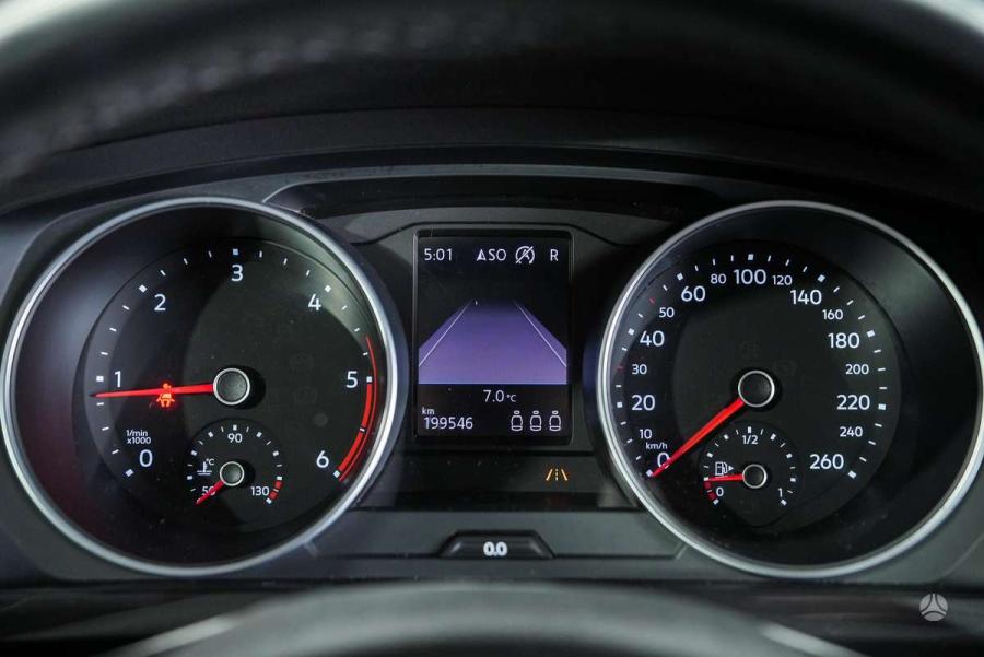 Melns Volkswagen Tiguan Allspace 2019 Marijampole, ar dzinēja tilpumu 1.97 L un nobraukumu 200 tūkst. km par 14950 €, foto 34 vietnē AUTOMOTO.COM.LV