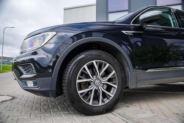 Melns Volkswagen Tiguan Allspace 2019 Kauņa, ar dzinēja tilpumu 1.97 L un nobraukumu 200 tūkst. km par 14950 €, foto 5 vietnē AUTOMOTO.COM.LV