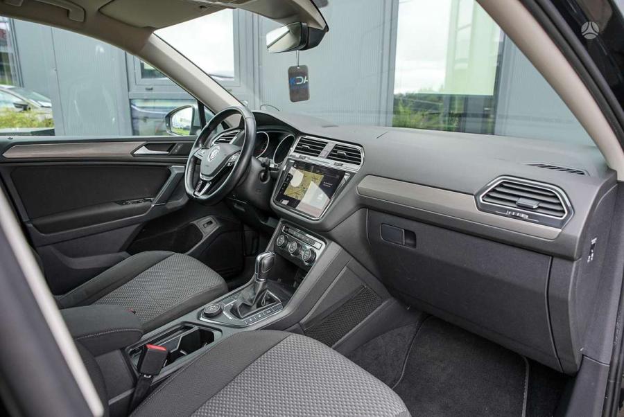 Черный Фольксваген Tiguan Allspace 2019 в Каунас, объемом двигателя 1.97 л и пробегом 200 тыс. км за 14950 €, фото 35 на AUTOMOTO.COM.LV