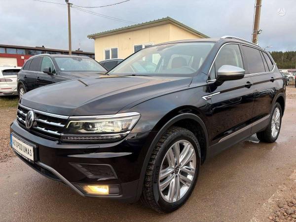 Black Volkswagen Tiguan Allspace 2020 in Vilnius, with an engine capacity of 1.97 L and mileage of 197 thousand km for 20900 €, photo 1 on AUTOMOTO.COM.LV