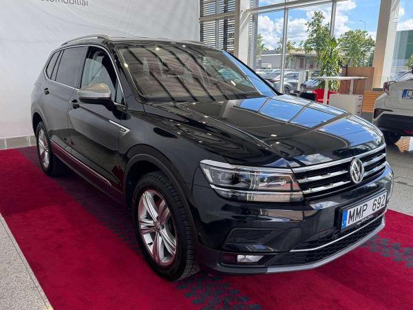 Melns Volkswagen Tiguan Allspace 2020 Šauļi, ar dzinēja tilpumu 1.97 L un nobraukumu 198 tūkst. km par 19600 €, foto 2 vietnē AUTOMOTO.COM.LV