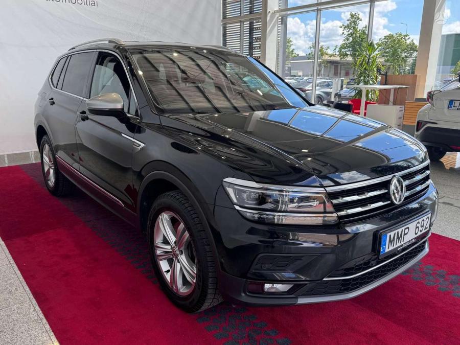 Melns Volkswagen Tiguan Allspace 2020 Šauļi, ar dzinēja tilpumu 1.97 L un nobraukumu 198 tūkst. km par 19600 €, foto 3 vietnē AUTOMOTO.COM.LV