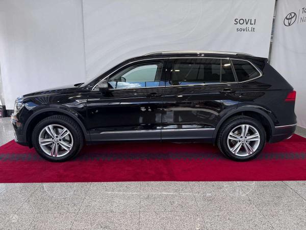 Melns Volkswagen Tiguan Allspace 2020 Šauļi, ar dzinēja tilpumu 1.97 L un nobraukumu 198 tūkst. km par 19600 €, foto 4 vietnē AUTOMOTO.COM.LV