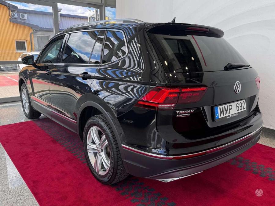 Melns Volkswagen Tiguan Allspace 2020 Šauļi, ar dzinēja tilpumu 1.97 L un nobraukumu 198 tūkst. km par 19600 €, foto 6 vietnē AUTOMOTO.COM.LV