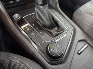 Melns Volkswagen Tiguan Allspace 2020 Šauļi, ar dzinēja tilpumu 1.97 L un nobraukumu 198 tūkst. km par 19600 €, foto 23 vietnē AUTOMOTO.COM.LV