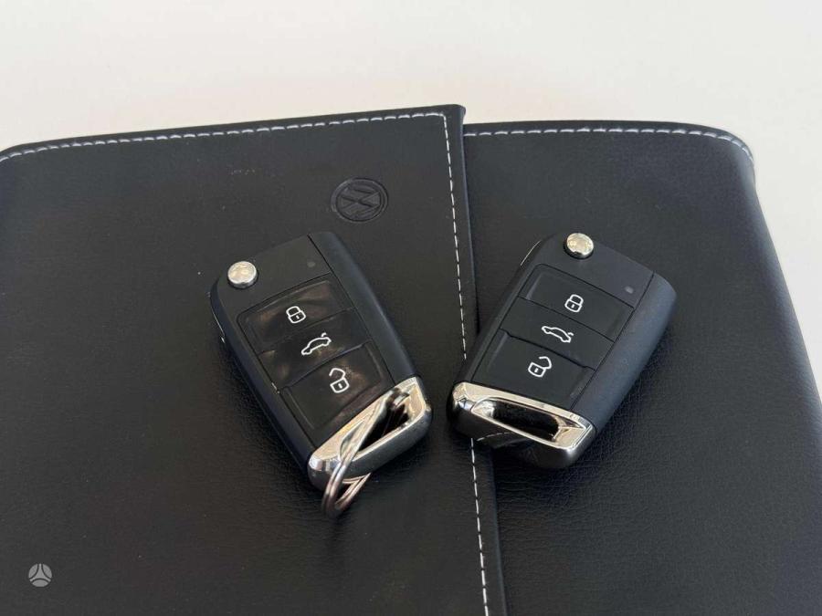 Melns Volkswagen Tiguan Allspace 2020 Šauļi, ar dzinēja tilpumu 1.97 L un nobraukumu 198 tūkst. km par 19600 €, foto 27 vietnē AUTOMOTO.COM.LV