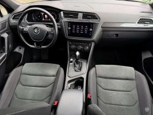 Black Volkswagen Tiguan Allspace 2020 in Kaunas, with an engine capacity of 1.50 L and mileage of 190 thousand km for 19900 €, photo 14 on AUTOMOTO.COM.LV