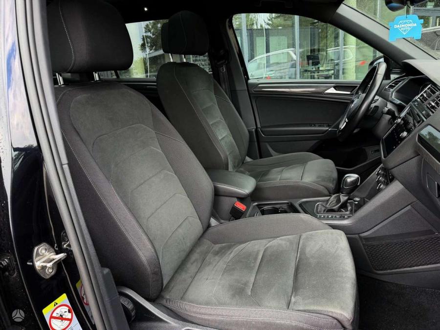 Black Volkswagen Tiguan Allspace 2020 in Kaunas, with an engine capacity of 1.50 L and mileage of 190 thousand km for 19900 €, photo 17 on AUTOMOTO.COM.LV