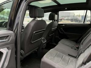 Black Volkswagen Tiguan Allspace 2020 in Kaunas, with an engine capacity of 1.50 L and mileage of 190 thousand km for 19900 €, photo 19 on AUTOMOTO.COM.LV