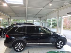 Melns Volkswagen Tiguan Allspace 2021 Kauņa, ar dzinēja tilpumu 2.00 L un nobraukumu 66 tūkst. km par 29188 €, foto 8 vietnē AUTOMOTO.COM.LV