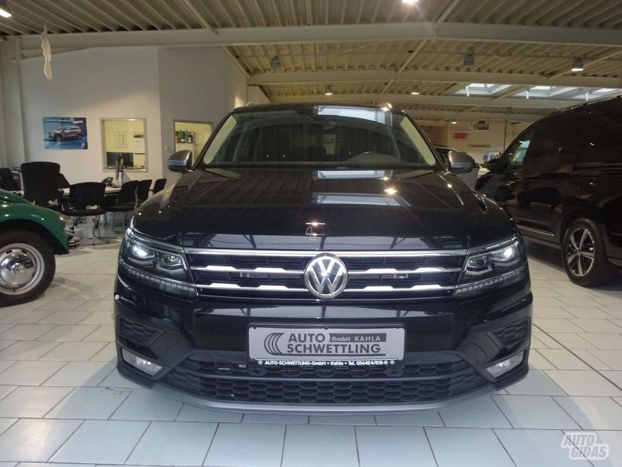 Melns Volkswagen Tiguan Allspace 2021 Kauņa, ar dzinēja tilpumu 2.00 L un nobraukumu 66 tūkst. km par 29188 €, foto 11 vietnē AUTOMOTO.COM.LV