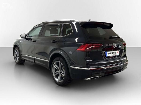 Melns Volkswagen Tiguan Allspace 2021 Kauņa, ar dzinēja tilpumu 1.50 L un nobraukumu 51 tūkst. km par 32690 €, foto 7 vietnē AUTOMOTO.COM.LV